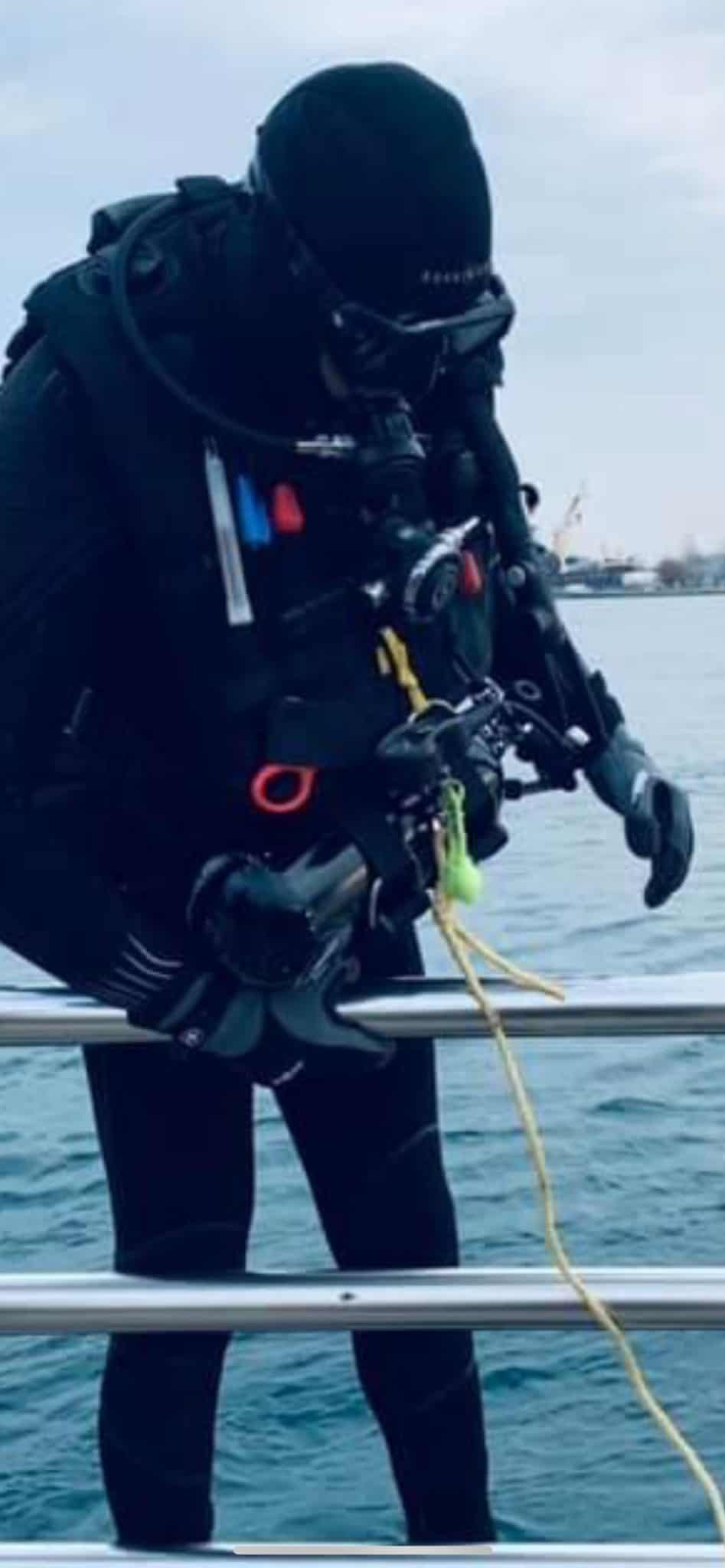 Rapid Intervention Techniques using Rapid Diver Unit BCDs in Tequesta, Florida Dive Rescue ...